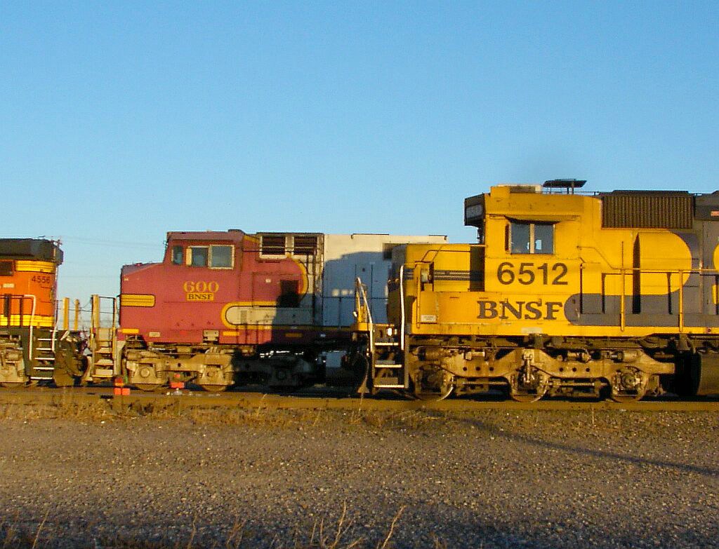 BNSF 6512